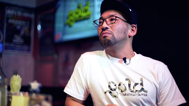 GOLD INTERVIEW : TWINKLE＋ / Interviewer. IQ - NEWS | gold